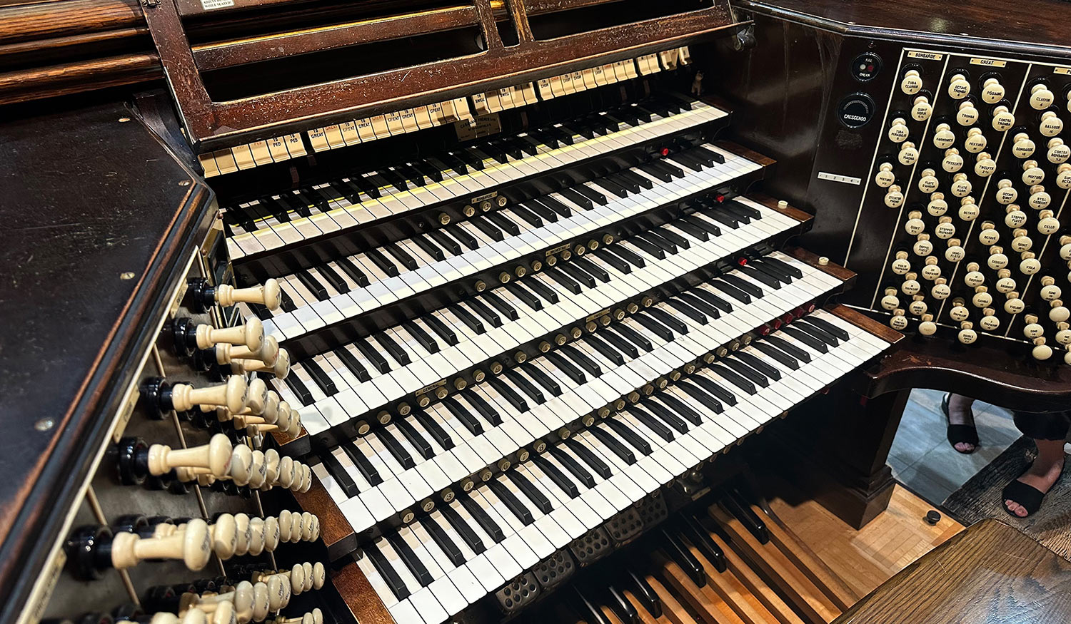 Metropolitan United Church Organ - Eric Gets Lost